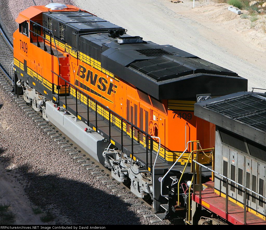 BNSF 7409